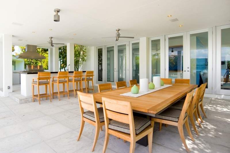 Miami Beach Glass House - Personalized Interior Design for Discerning ...